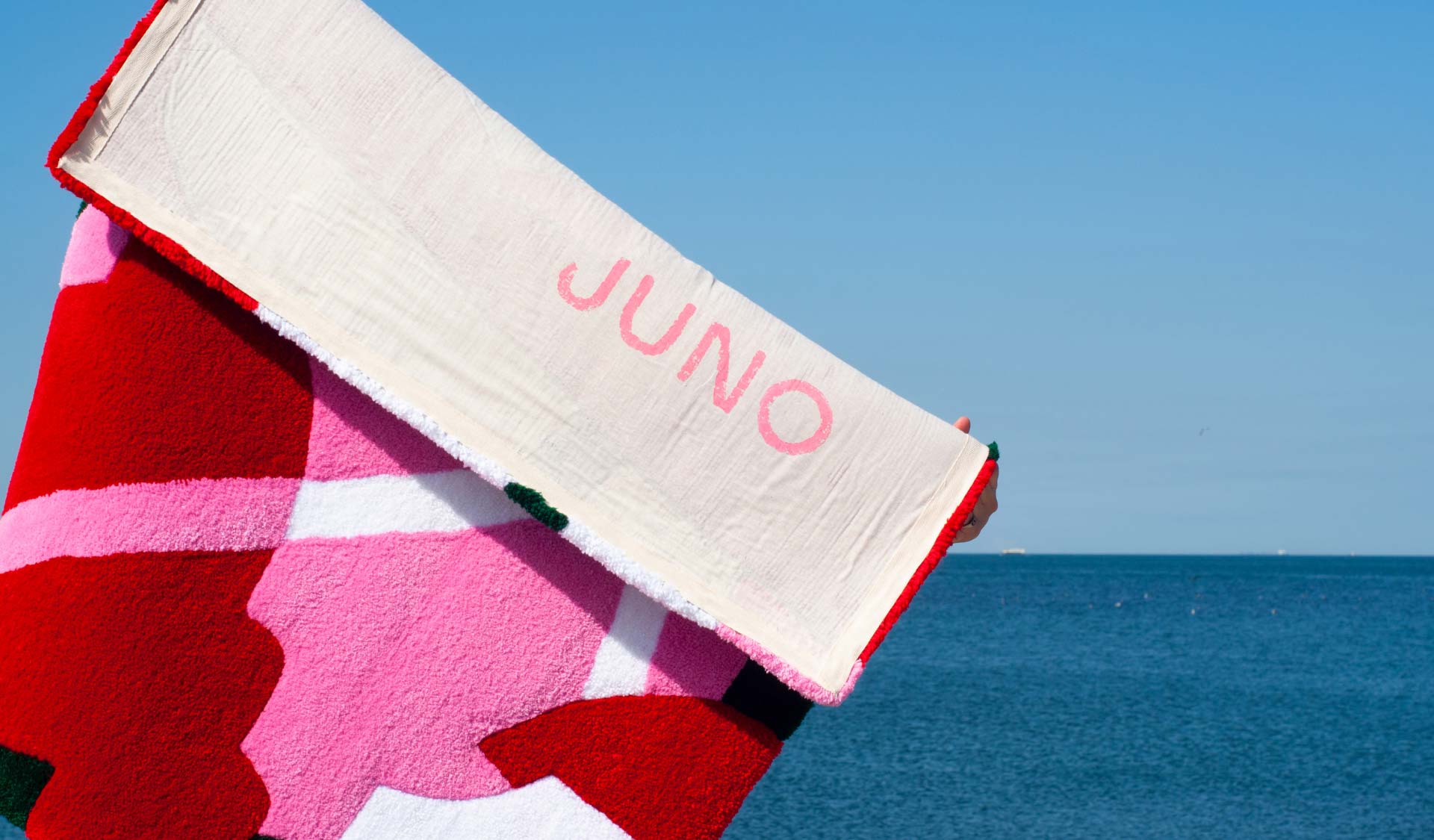 Jun Objects - Tufting Rugs and Artworks
